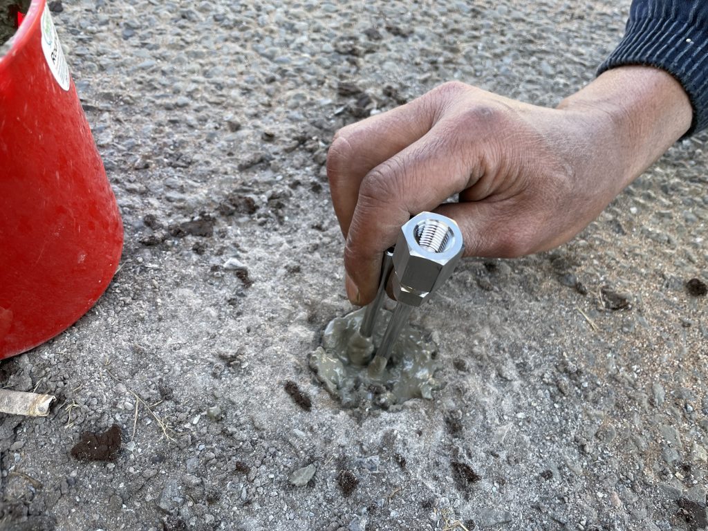 First installation of our new Gas Sampling Kit - Van Walt News